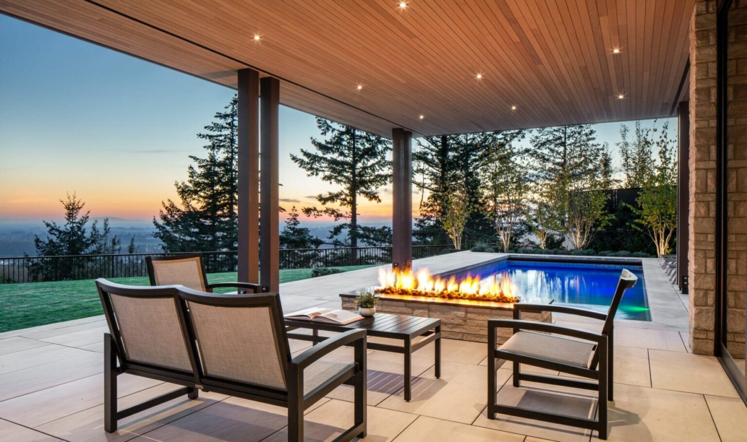 Wood Soffit for Commercial & Residential: Vici Manufacturing